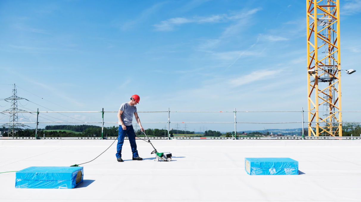Welding Flat Roofs - Weldheat Equipment